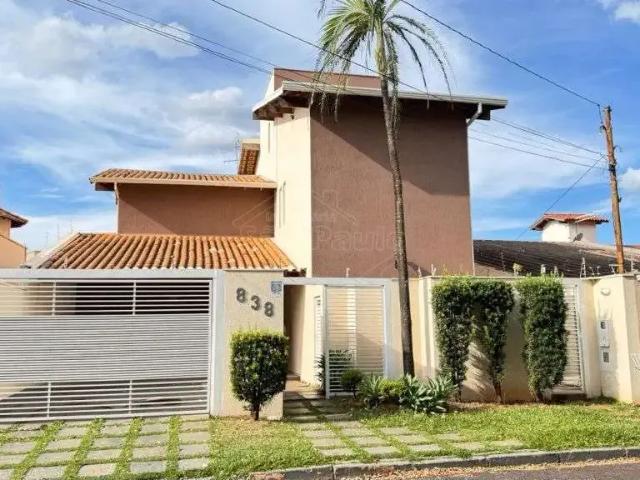 Casa / Sobrado para Venda em Araraquara/SP Jardim das Roseiras 4 Quartos
