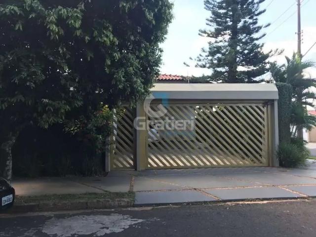 Casa / Sobrado para Venda em Araraquara/SP Jardim das Roseiras 3 Quartos