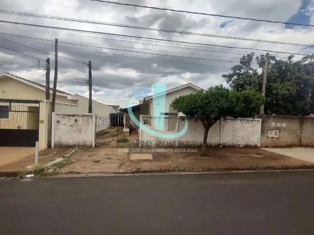 Casa / Sobrado para Venda em Araraquara/SP Jardim Del Rei 6 Quartos