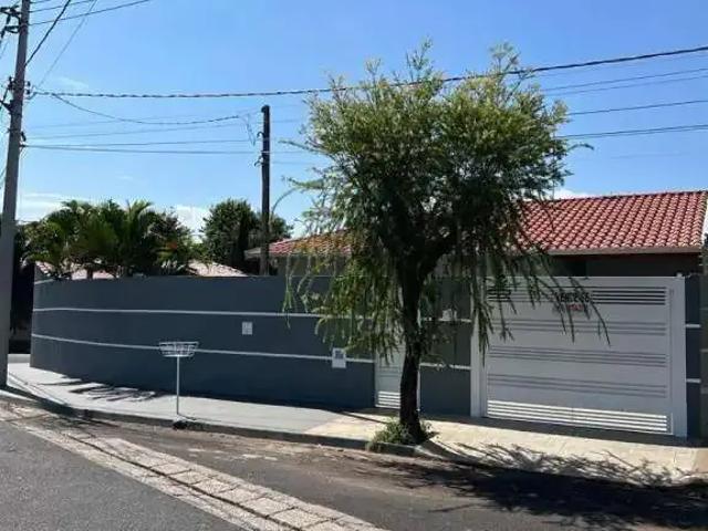 Casa / Sobrado para Venda em Araraquara/SP Jardim do Bosque 3 Quartos