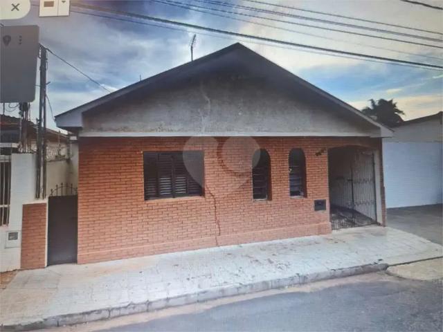 Casa / Sobrado para Venda em Araraquara/SP Jardim do Carmo 3 Quartos