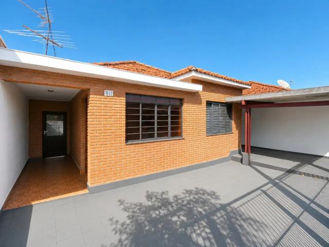 Casa / Sobrado para Venda em Araraquara/SP Jardim do Carmo 3 Quartos