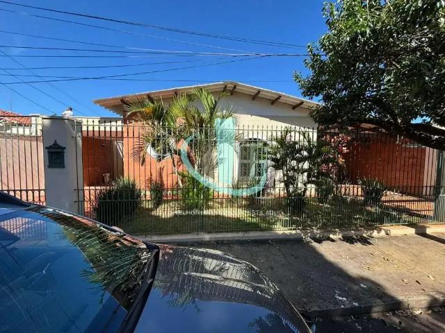Casa / Sobrado para Venda em Araraquara/SP Jardim do Carmo 3 Quartos