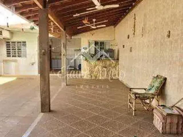 Casa / Sobrado para Venda em Araraquara/SP Jardim do Carmo 3 Quartos