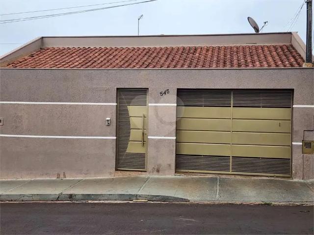 Casa / Sobrado para Venda em Araraquara/SP Jardim do Carmo 5 Quartos