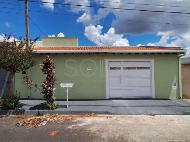 Casa / Sobrado para Venda em Araraquara/SP Jardim dos Oitis 3 Quartos