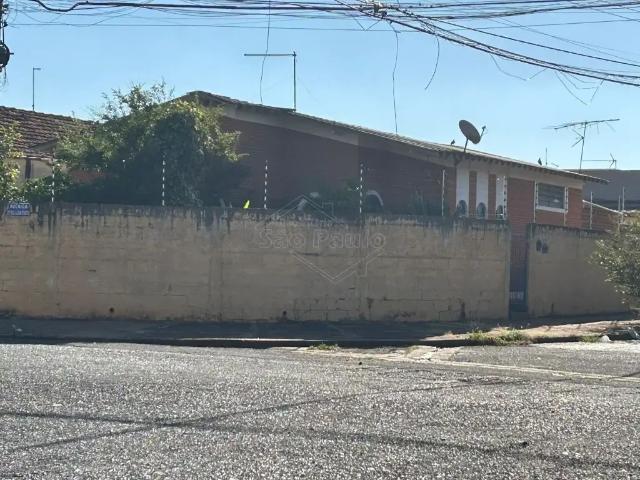 Casa / Sobrado para Venda em Araraquara/SP Jardim Europa Vila Xavier 3 Quartos