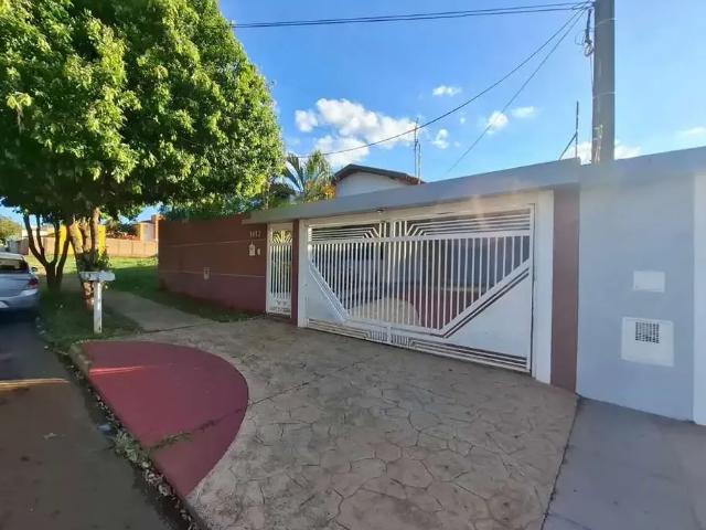 Casa / Sobrado para Venda em Araraquara/SP Jardim Higienópolis 3 Quartos