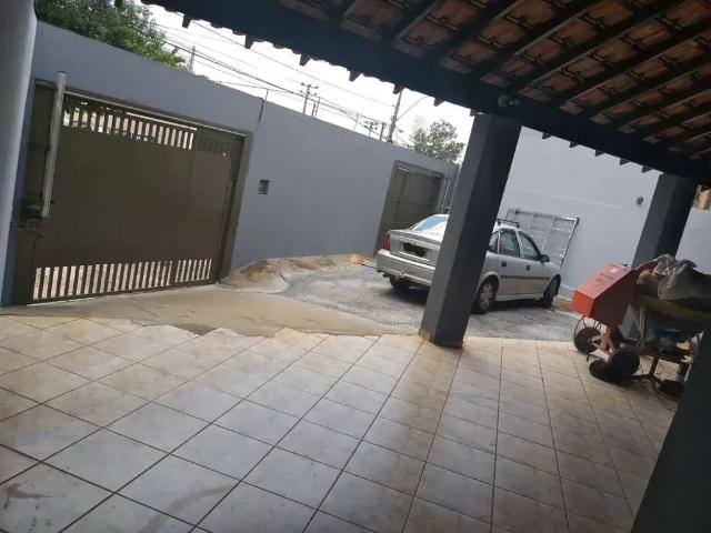 Casa / Sobrado para Venda em Araraquara/SP Jardim Higienópolis 3 Quartos