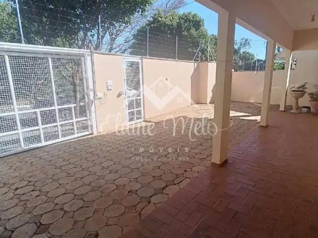 Casa / Sobrado para Venda em Araraquara/SP Jardim Imperador II 3 Quartos