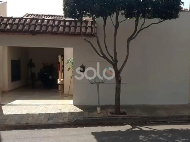 Casa / Sobrado para Venda em Araraquara/SP Jardim Imperial 2 Quartos