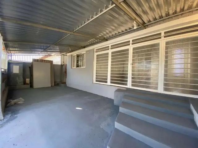 Casa / Sobrado para Venda em Araraquara/SP Jardim Pinheiros Vila Xavier 3 Quartos