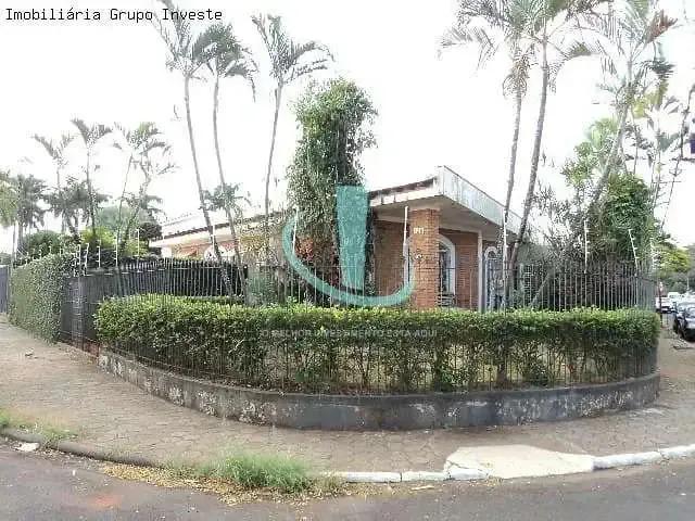 Casa / Sobrado para Venda em Araraquara/SP Jardim Primavera 5 Quartos