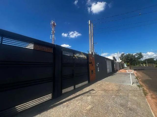 Casa / Sobrado para Venda em Araraquara/SP Jardim Primor 4 Quartos