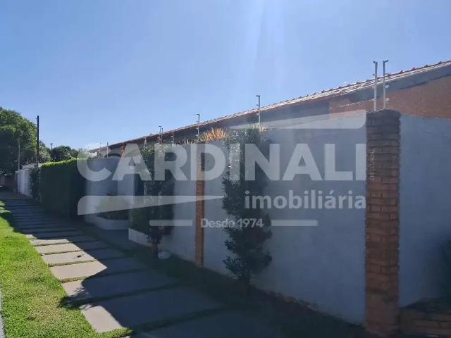 Casa / Sobrado para Venda em Araraquara/SP Jardim Primor 3 Quartos