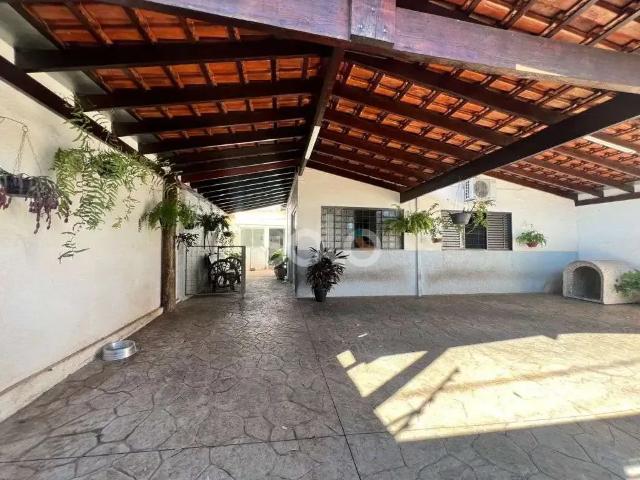 Casa / Sobrado para Venda em Araraquara/SP Jardim Primor 3 Quartos