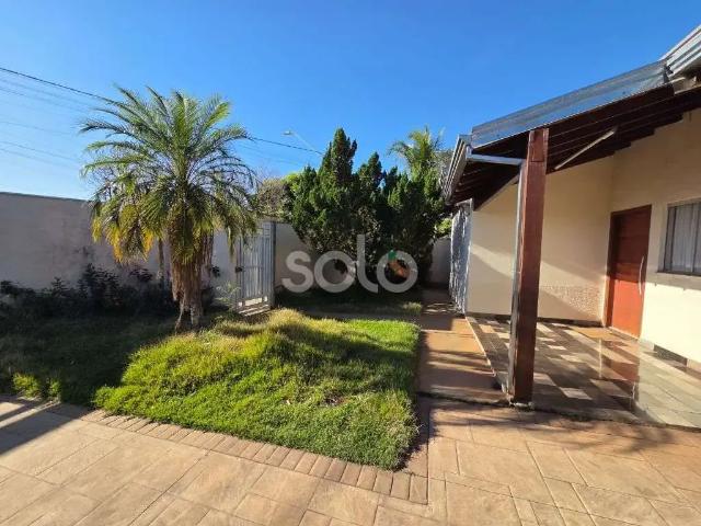 Casa / Sobrado para Venda em Araraquara/SP Jardim Residencial Maggiore 3 Quartos
