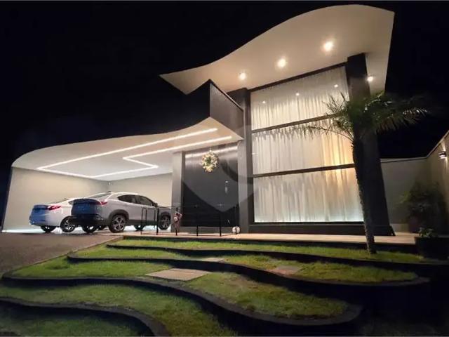 Casa / Sobrado para Venda em Araraquara/SP Jardim Salto Grande 4 Quartos