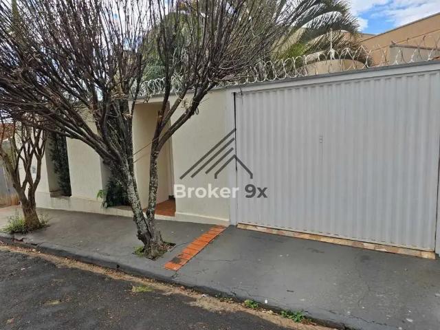 Casa / Sobrado para Venda em Araraquara/SP Jardim Santa Angelina 3 Quartos