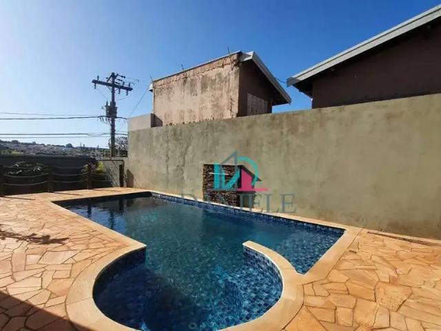 Casa / Sobrado para Venda em Araraquara/SP Jardim Santa Angelina 4 Quartos