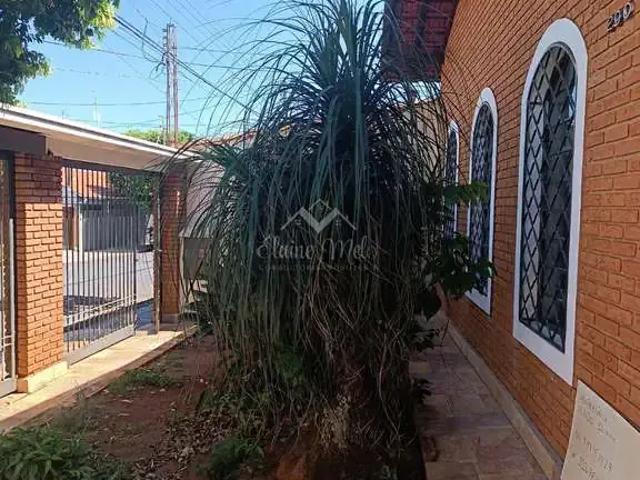 Casa / Sobrado para Venda em Araraquara/SP Jardim Santa Angelina 4 Quartos