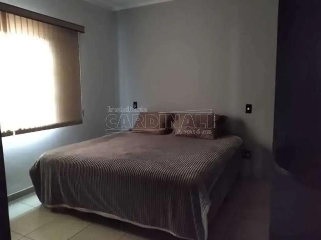 Casa / Sobrado para Venda em Araraquara/SP Jardim Santa Clara Vila Xavier 3 Quartos