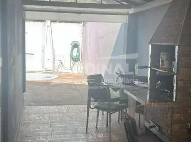Casa / Sobrado para Venda em Araraquara/SP Jardim Santa Júlia III 3 Quartos