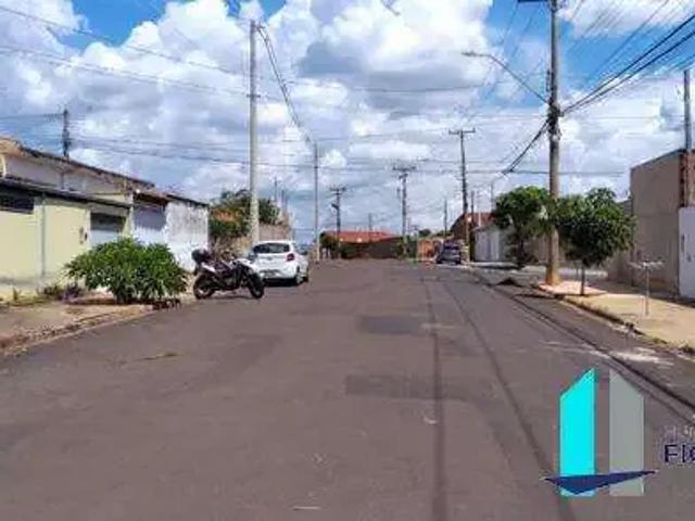 Casa / Sobrado para Venda em Araraquara/SP Jardim Universal 2 Quartos