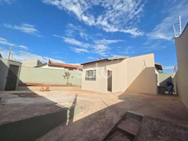 Casa / Sobrado para Venda em Araraquara/SP Jardim Universal 2 Quartos