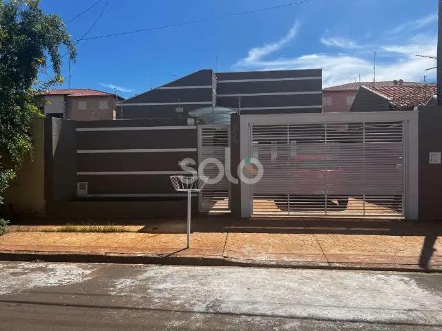 Casa / Sobrado para Venda em Araraquara/SP Jardim Viaduto Vila Xavier 2 Quartos