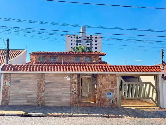 Casa / Sobrado para Venda em Araraquara/SP São José 3 Quartos