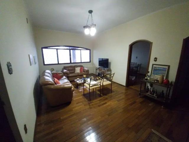 Casa / Sobrado para Venda em Araraquara/SP São José 4 Quartos