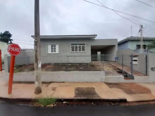 Casa / Sobrado para Venda em Araraquara/SP Parque Alvorada 3 Quartos