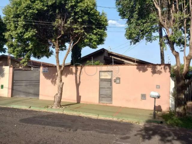 Casa / Sobrado para Venda em Araraquara/SP Parque Laranjeiras 2 Quartos