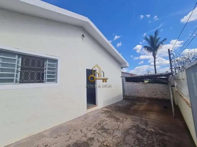 Casa / Sobrado para Venda em Araraquara/SP Parque Laranjeiras 3 Quartos