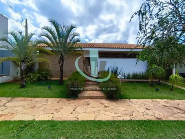Casa / Sobrado para Venda em Araraquara/SP Parque Residencial Damha 4 Quartos