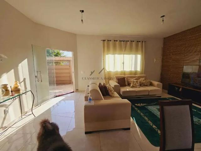 Casa / Sobrado para Venda em Araraquara/SP Residencial Ravena 3 Quartos