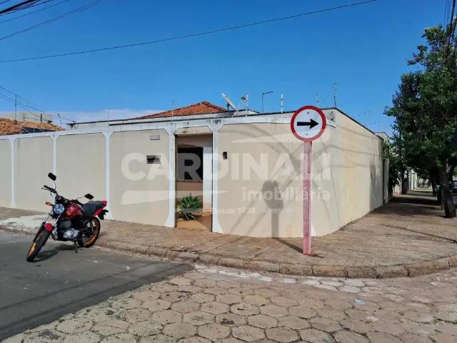 Casa / Sobrado para Venda em Araraquara/SP Vila Xavier Vila Xavier 3 Quartos