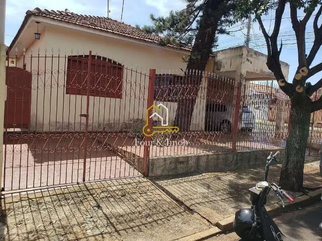 Casa / Sobrado para Venda em Araraquara/SP Vila Xavier Vila Xavier 3 Quartos