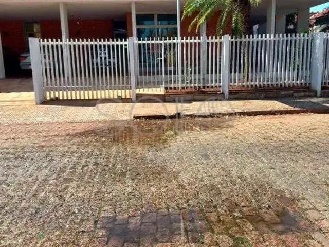 Casa / Sobrado para Venda em Araraquara/SP Vila Xavier Vila Xavier 4 Quartos