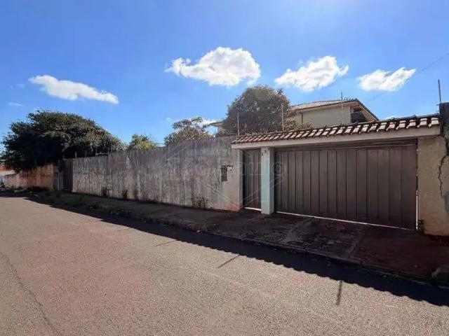 Casa / Sobrado para Venda em Araraquara/SP Vila Xavier Vila Xavier 5 Quartos