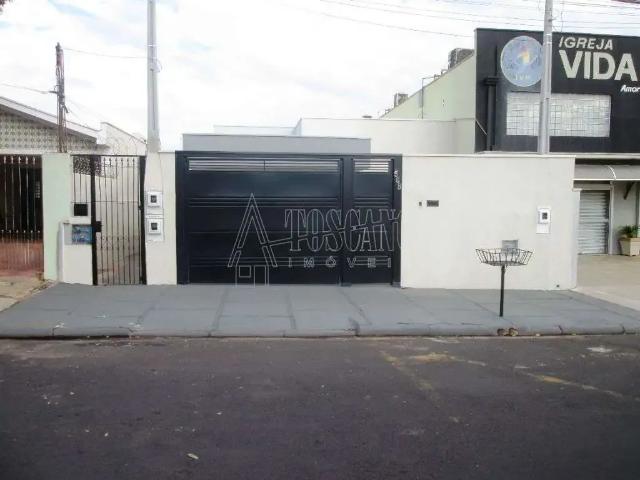 Casa / Sobrado para Venda em Araraquara/SP Vila Cidade Industrial Vila Xavier 2 Quartos