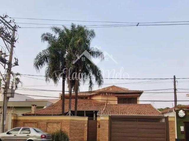 Casa / Sobrado para Venda em Araraquara/SP Vila Ferroviária 5 Quartos