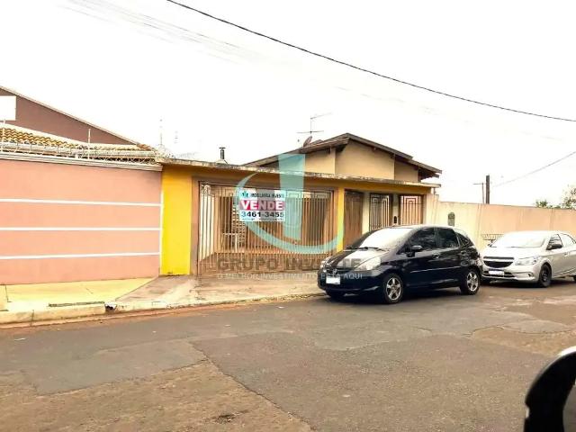 Casa / Sobrado para Venda em Araraquara/SP Vila Flórida 3 Quartos