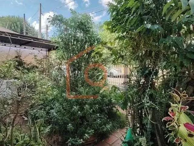 Casa / Sobrado para Venda em Araraquara/SP Vila Furlan 3 Quartos