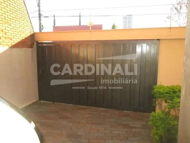 Casa / Sobrado para Venda em Araraquara/SP Vila Furlan 5 Quartos