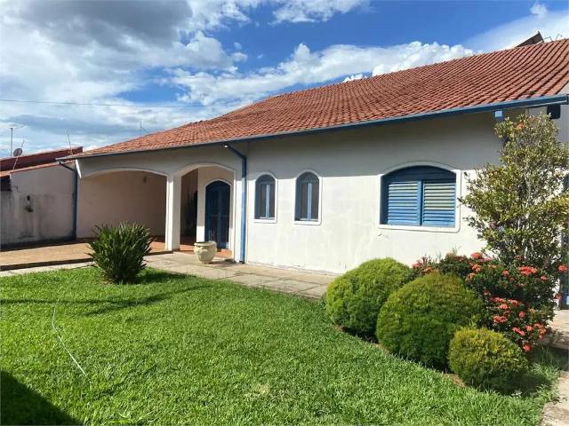Casa / Sobrado para Venda em Araraquara/SP Vila Harmonia 4 Quartos