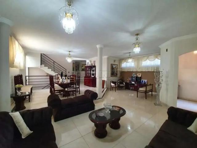 Casa / Sobrado para Venda em Araraquara/SP Vila Harmonia 4 Quartos