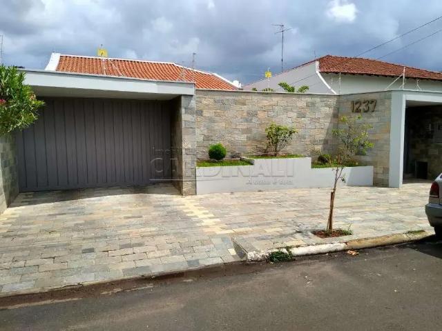 Casa / Sobrado para Venda em Araraquara/SP Vila Harmonia 4 Quartos