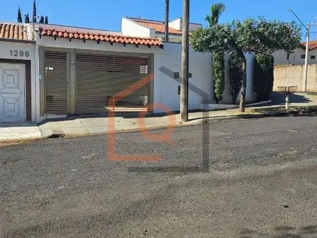 Casa / Sobrado para Venda em Araraquara/SP Vila Harmonia 3 Quartos